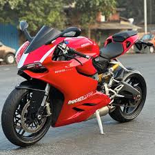 Ducati Panigale 899: Full Review & Specifications – Desmoheart