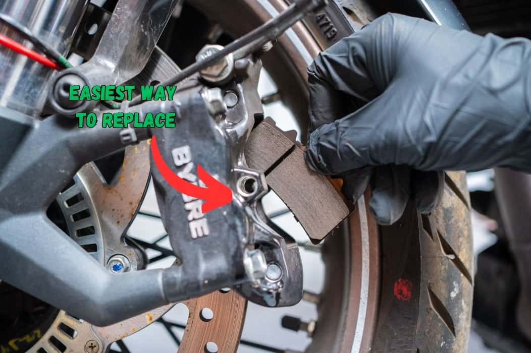 The Easiest Way to Replace the Motorcycle Brake Pads – Desmoheart