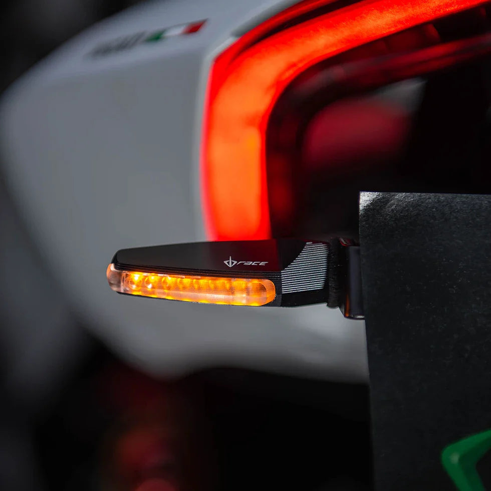 DB Race Turn Signal Space – Ducati Streetfighter V4/V2 – Desmoheart